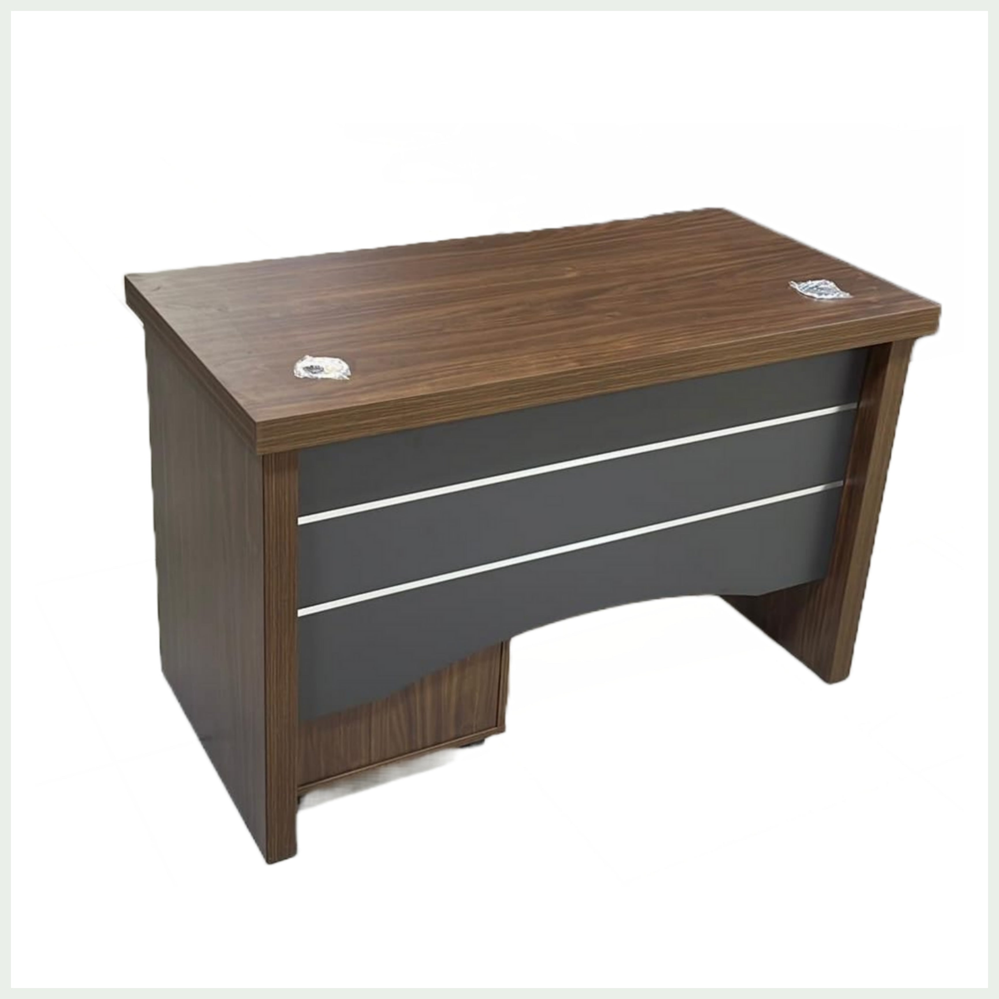 Buy Smart Office Table Online in UAE – Available at Multiwood.ae